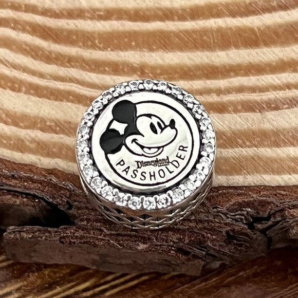 Pandora | Jewelry | Pandora Disneyland Mickey Mouse Passholder Glamour ...